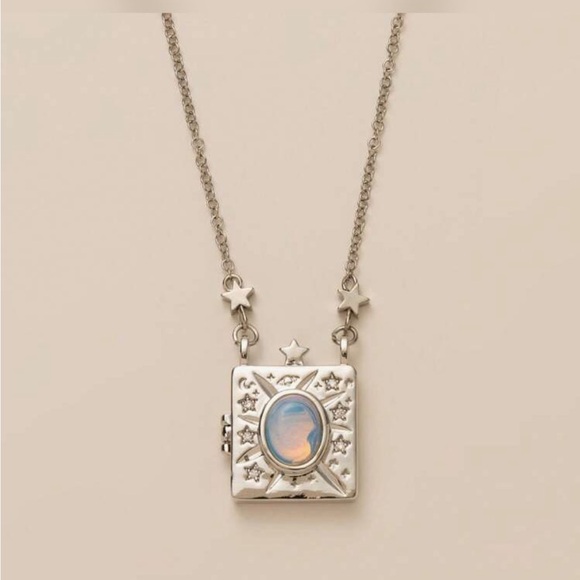 Free People | Jewelry | Silver Star Locket Necklace 694 | Poshmark
